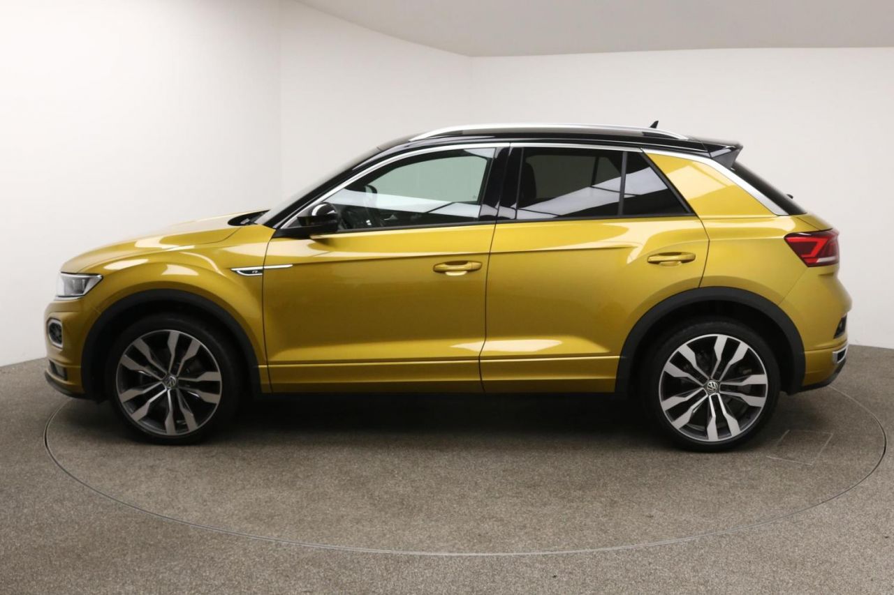 Used 2018 YELLOW VOLKSWAGEN T-ROC Hatchback 1.5 R-LINE TSI EVO 5d 148 ...